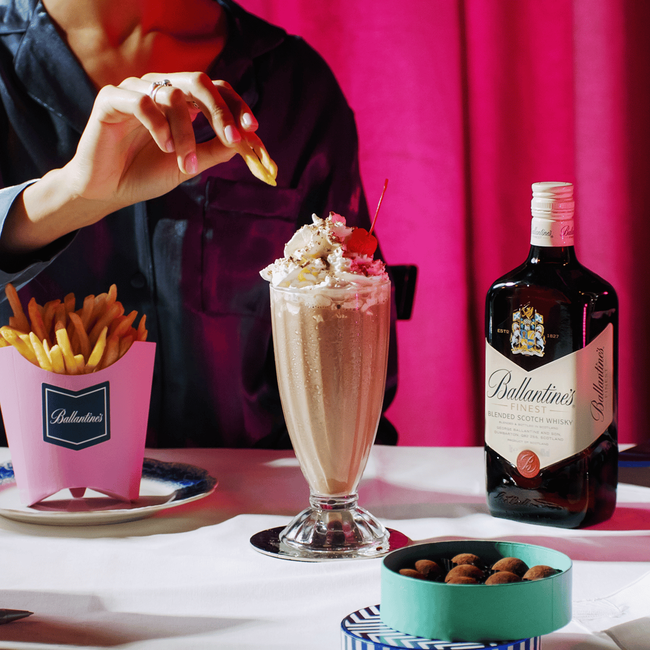 Mixing Milk and Whisky - Cocktail Recipes - Ballantine's